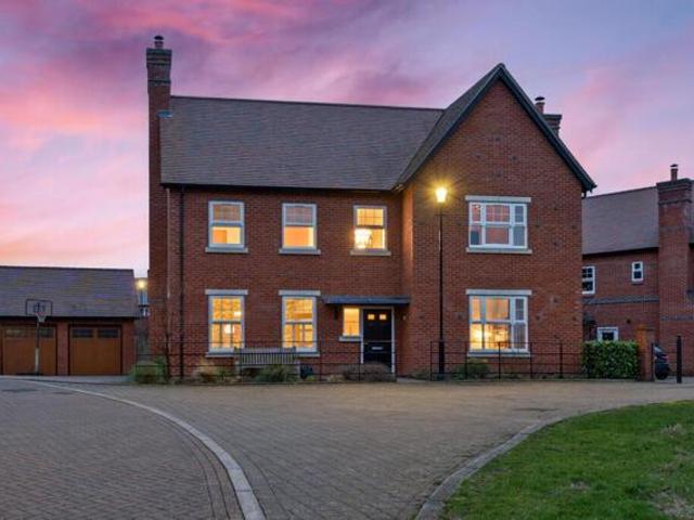 5 Bedroom House Oxfordshire Oxfordshire 100733428