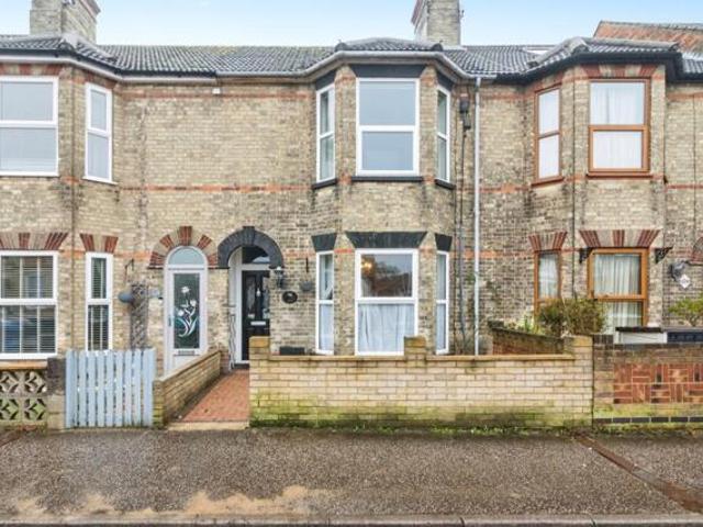 5 Bedroom House Lowestoft Suffolk 100988016
