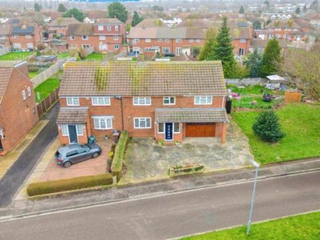 5 Bedroom House London Colney Hertfordshire LS100366544
