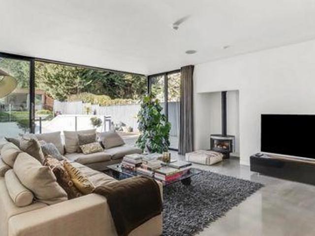5 Bedroom House London England 100853937
