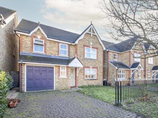 5 Bedroom House London Greater London LS101025390