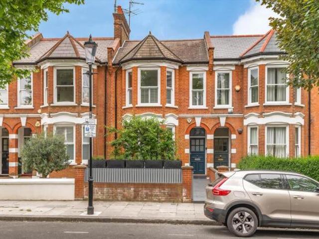 5 Bedroom House London Greater London LS101743226