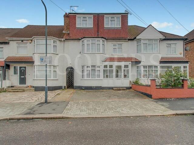 5 Bedroom House London Greater London LS98930237