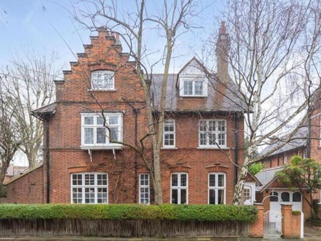 5 Bedroom House London Greater London LS99571655