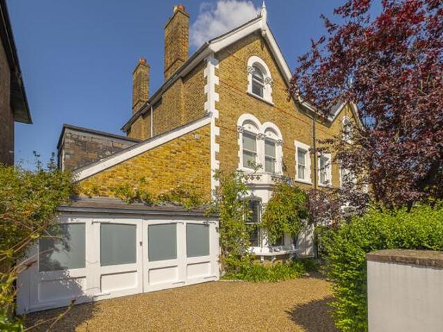 5 Bedroom House London Greater London 99237296