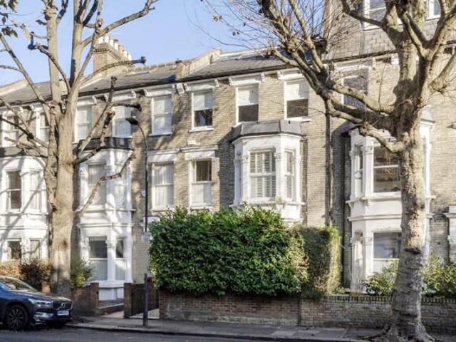 5 Bedroom House Londres Greater London 100263339