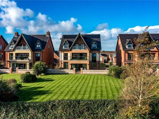 5 Bedroom House Lancs Lancashire 99381036