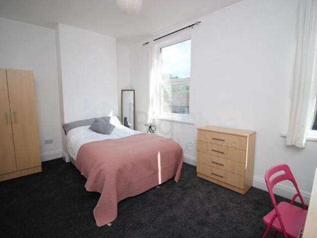 5 Bedroom House Leeds West Yorkshire LS100159705