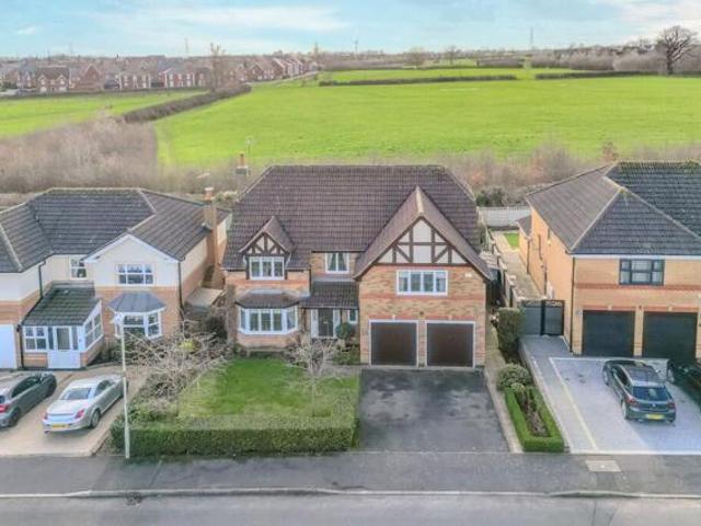 5 Bedroom House Leicester Leicester LS100540819