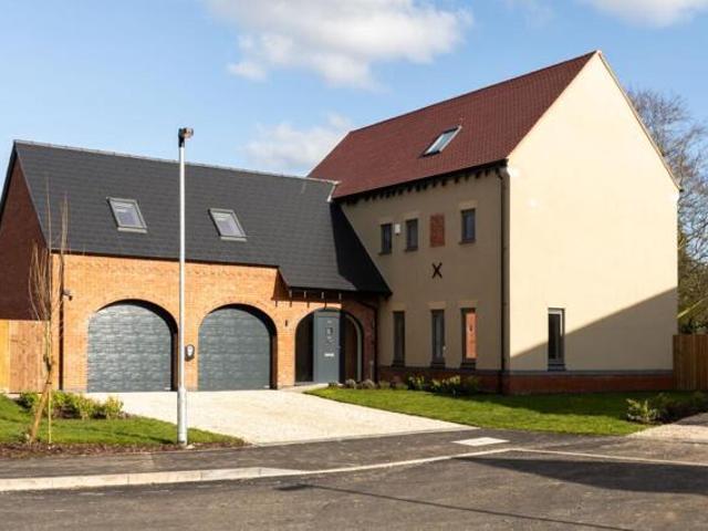 5 Bedroom House Leicestershire Leicestershire LS100854897