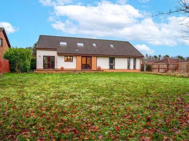 5 Bedroom House Livingston West Lothian LS101199777