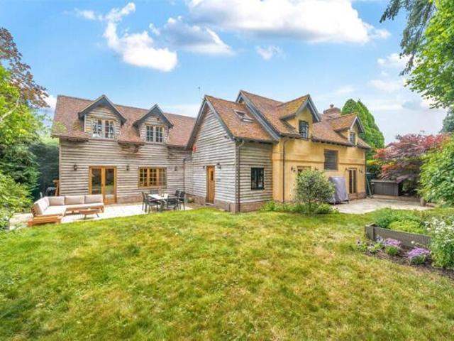 5 Bedroom House Liphook Hampshire LS101796890