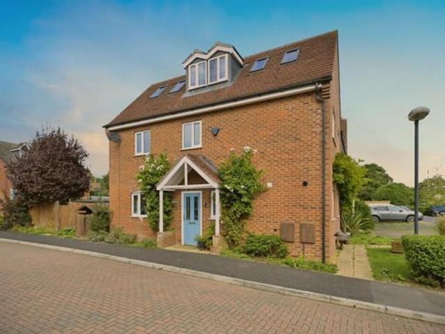 5 Bedroom House Lubenham Lubenham 100426657