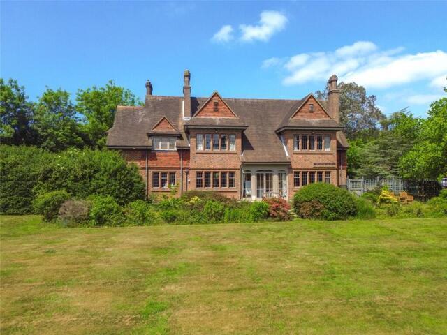 5 Bedroom House Lymington Hampshire 99344779