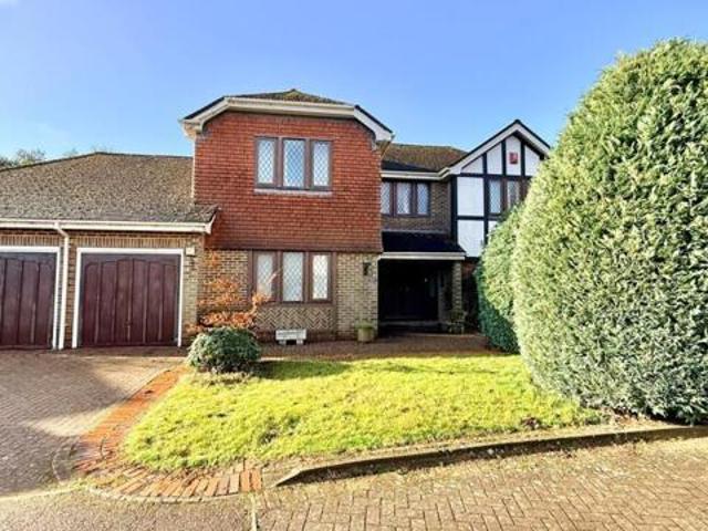 5 Bedroom House Lymington Hampshire 100132276