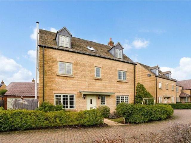 5 Bedroom House Moreton In Marsh Gloucestershire 100825023