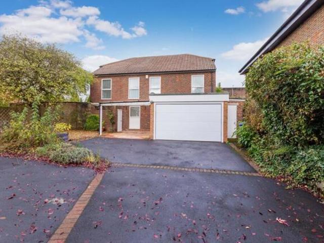5 Bedroom House Maidenhead Windsor And Maidenhead 99986194