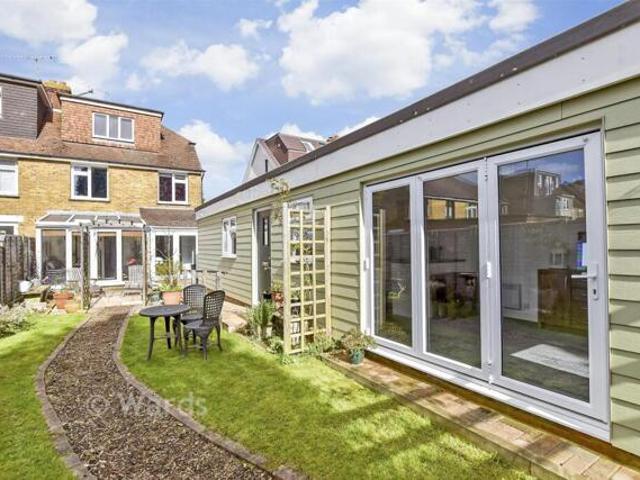 5 Bedroom House Maidstone Kent 101060152