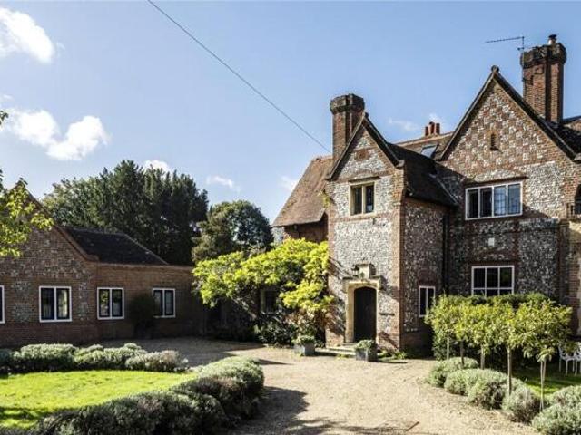 5 Bedroom House Marlow Buckinghamshire 100132642