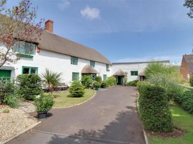 5 Bedroom House Minehead Somerset 100132206
