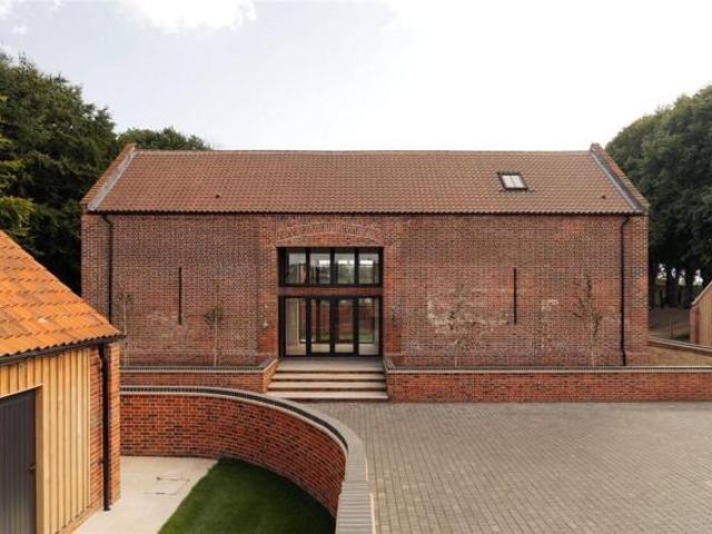 5 Bedroom House Norfolk Norfolk LS100024234