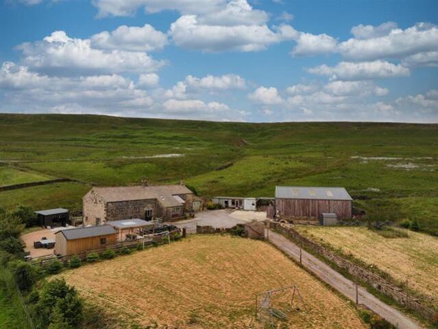 5 Bedroom House North Yorkshire Calderdale 100057844