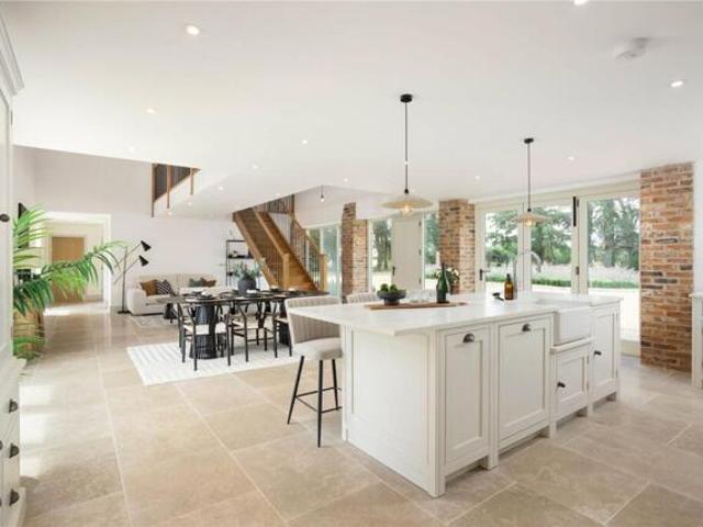 5 Bedroom House North Yorkshire East Riding Of Yorkshire 101676370