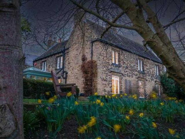 5 Bedroom House North Yorkshire Kirklees 101675412