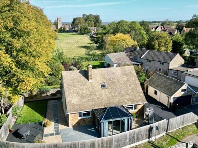 5 Bedroom House Northampton Northamptonshire LS99162047