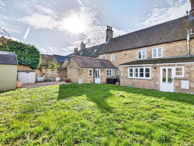 5 Bedroom House Northamptonshire Northamptonshire 101100151