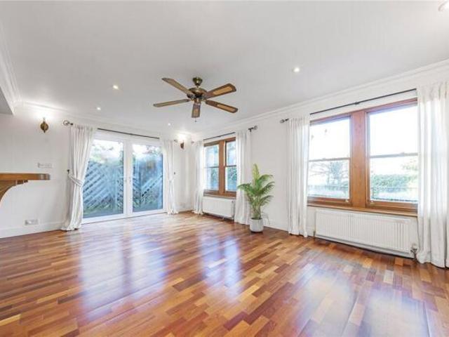 5 Bedroom House New Malden Greater London 99641741