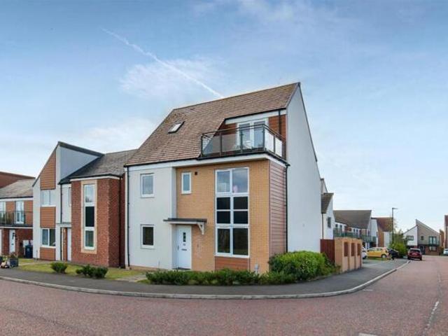 5 Bedroom House Newcastle Newcastle Upon Tyne 98864688