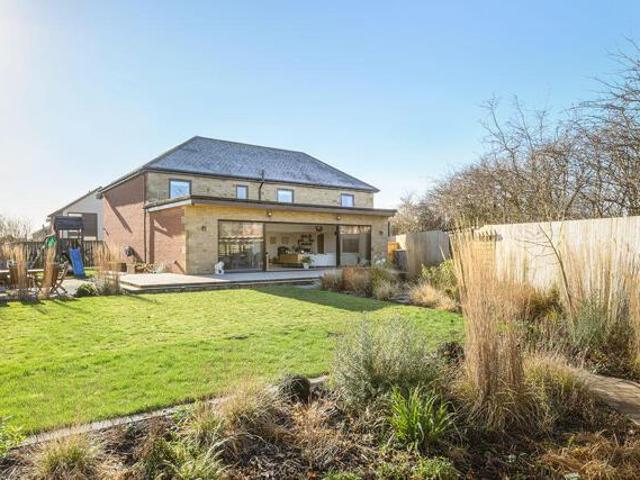 5 Bedroom House Newcastle Tyne Y Wear LS100786694