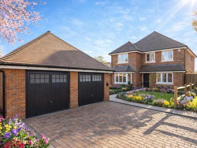 5 Bedroom House Newick East Sussex LS100987976