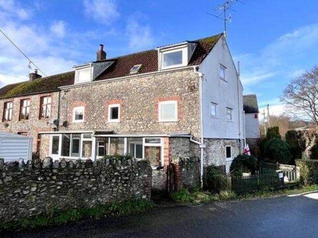 5 Bedroom House Nr Chard Nr Chard LS99290298