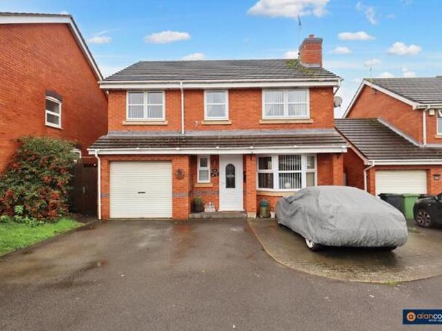 5 Bedroom House Nuneaton Warwickshire LS101996337