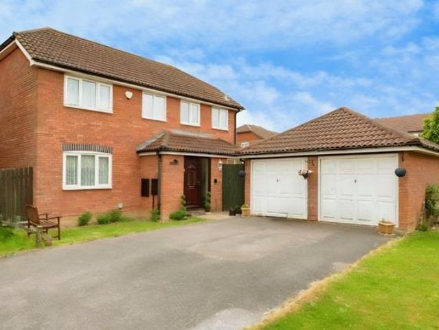 5 Bedroom House Southwater West Sussex 99344853