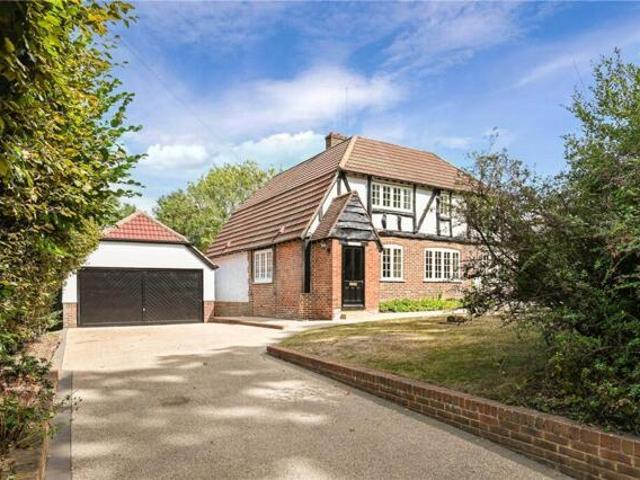 5 Bedroom House Southampton Hampshire LS100263112