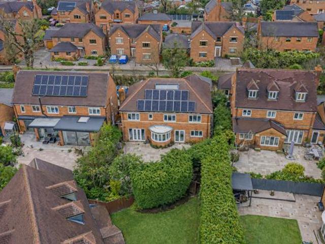 5 Bedroom House Solihull Solihull LS99203946