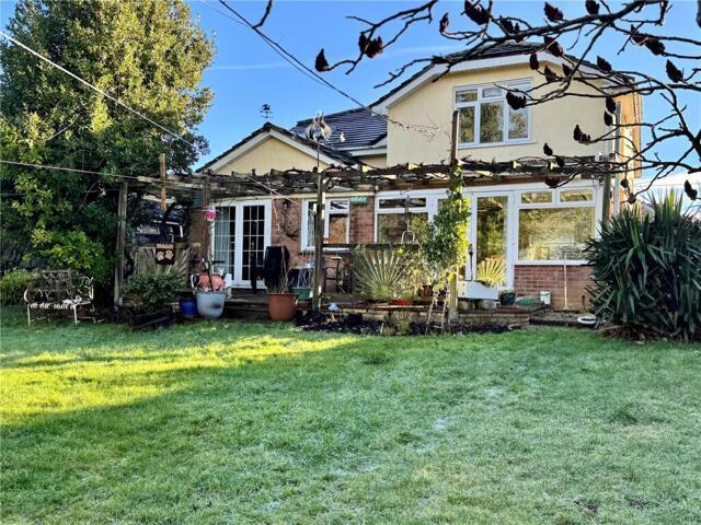 5 Bedroom House Salisbury Wiltshire LS99290210