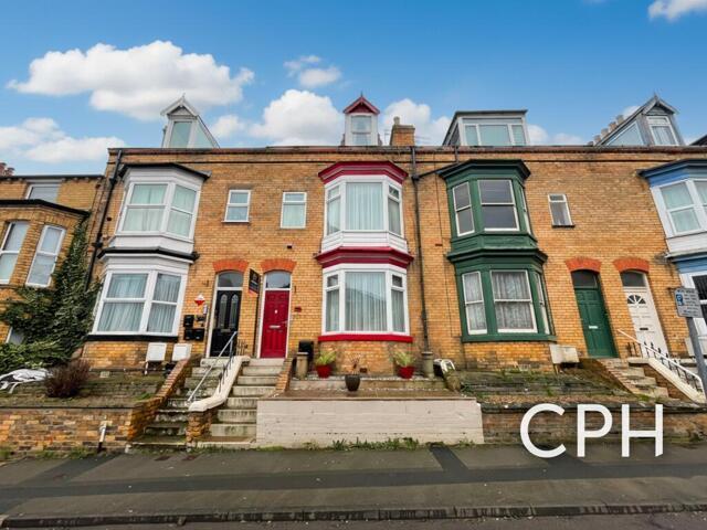 5 Bedroom House Scarborough North Yorkshire LS100881555