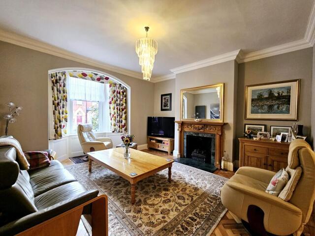 5 Bedroom House Scarborough North Yorkshire LS99773541