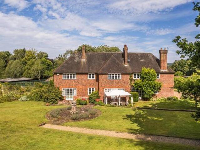 5 Bedroom House Sevenoaks Kent LS99290413