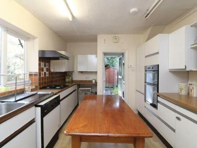 5 bedroom house share for rent in Coventry Road, Southampton, SO15