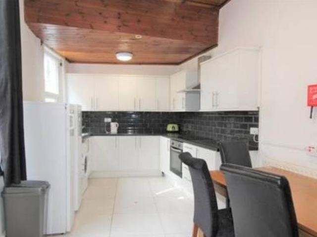 5 bedroom house share for rent in Christian Road Preston Lancashire PR1