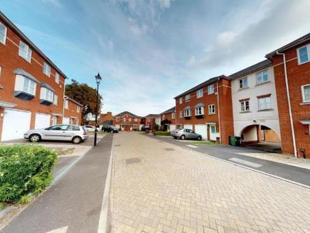5 bedroom house share for rent in Addington Road Horseguards, EX4
