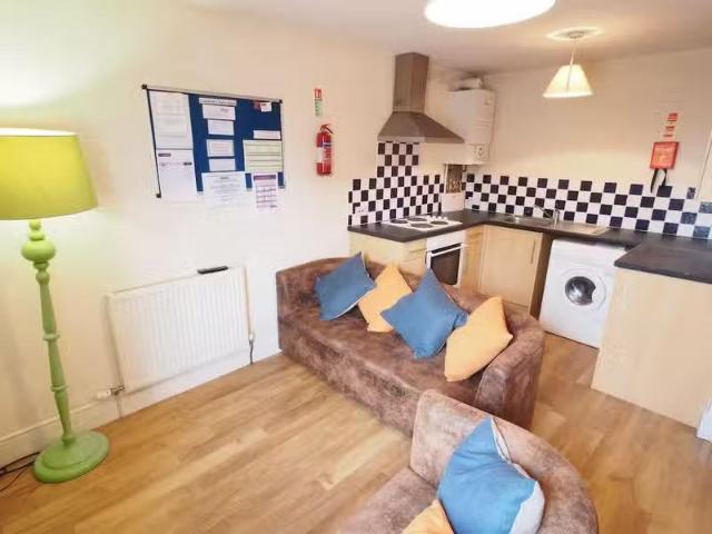 5 bedroom house share for rent in Bouverie Street, Chester, Ch.