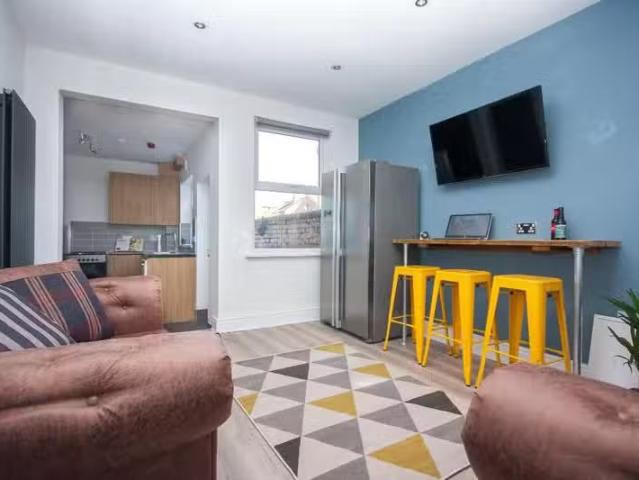 5 bedroom house share for rent in Denbigh Street, Chester, Che.