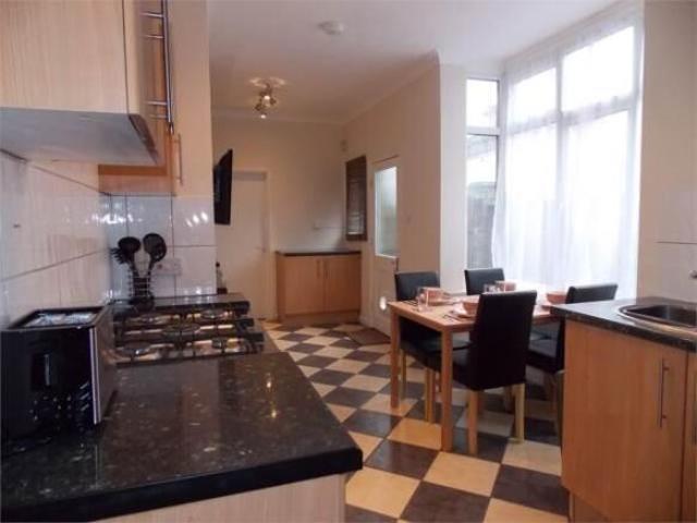 5 bedroom house share for rent in Fellowes Road, Peterborough, Cambridgeshire, PE2