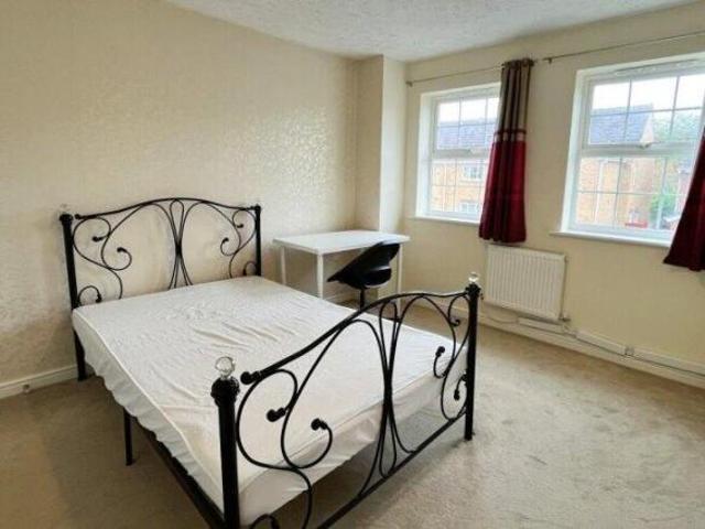 5 bedroom house share for rent in Jellicoe avenue, BS16